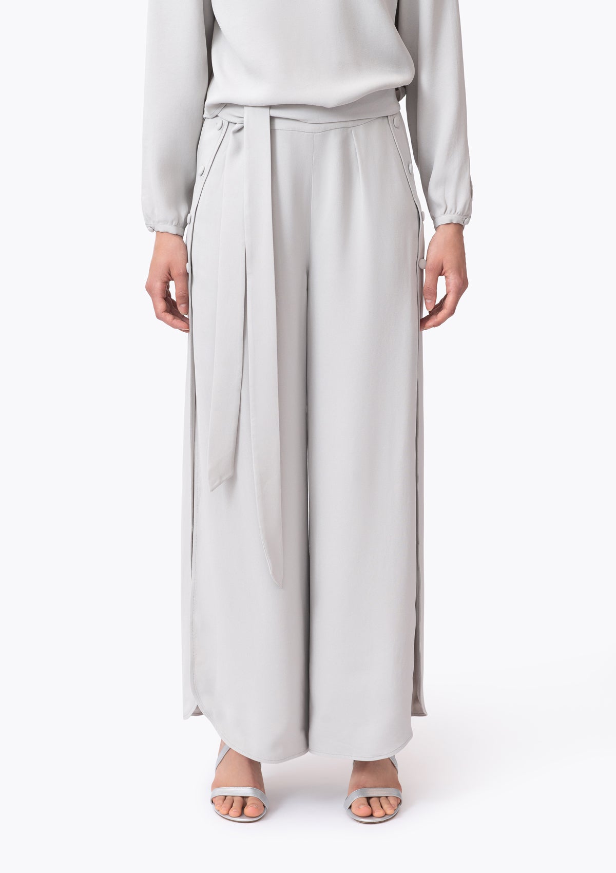 Arya Pant – Narvan